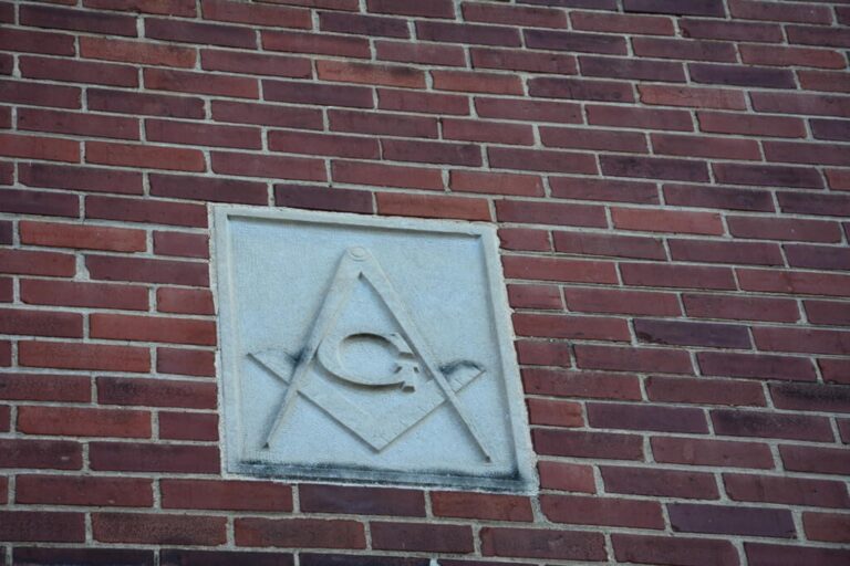 What Does The G In The Mason Logo Meaning - Esoteric Freemasons