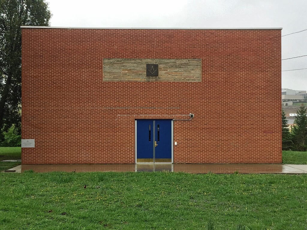 The Complete History of Freemasonry